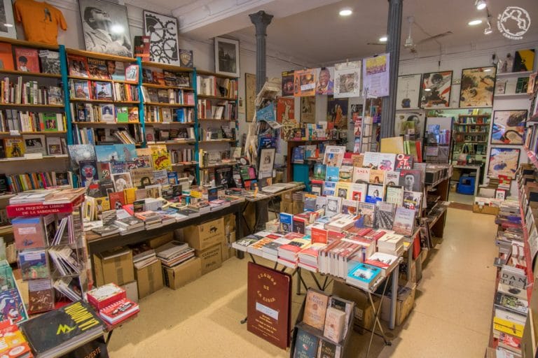 14 LIBRERÍAS + 14 CAFÉS para LEER en MADRID (mapa + fotos) ⋆ Un viaje creativo